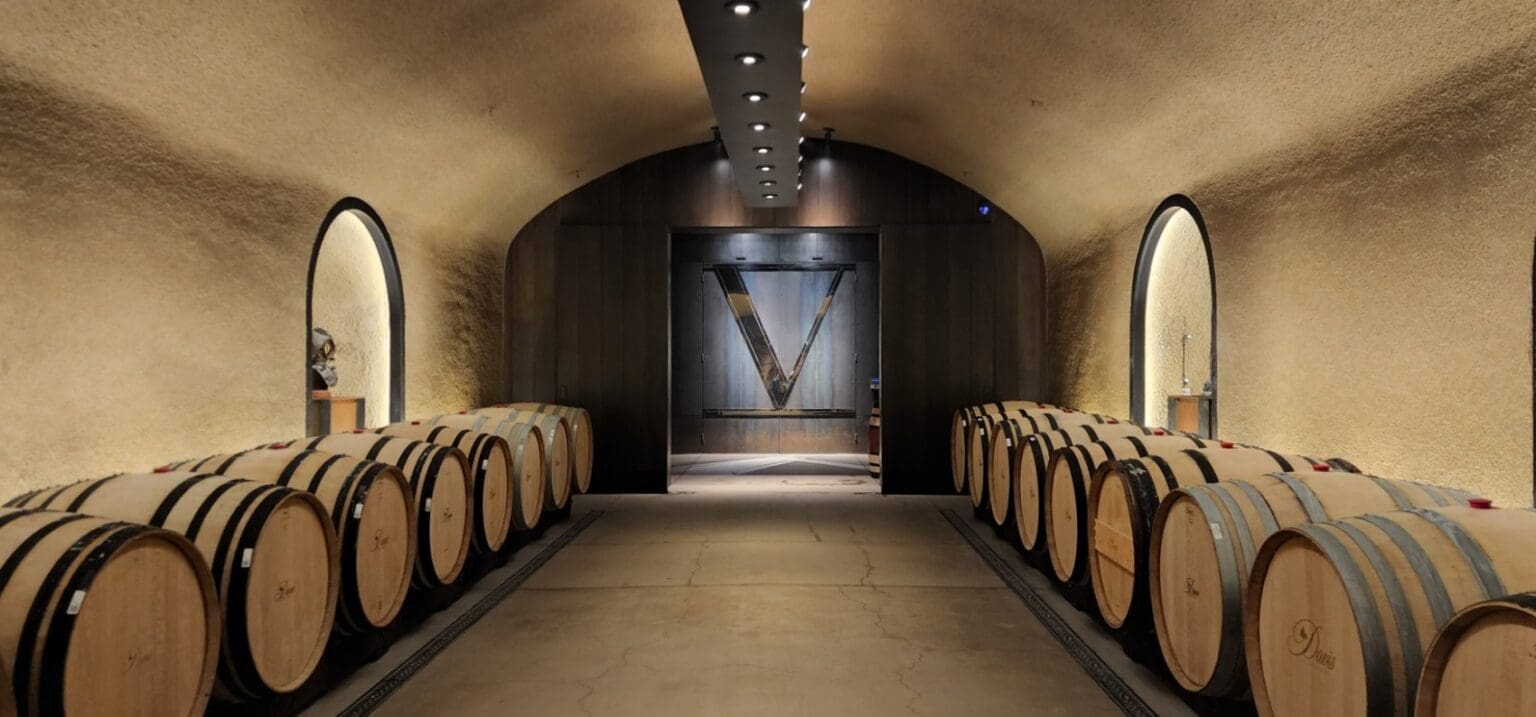 Monarch Wine: Luxury Wine Lifestyle Publication