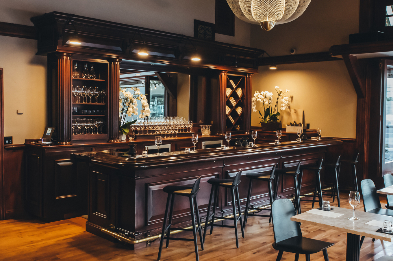 Downtown Napa Tasting Rooms for Every Taste | Monarch Wine